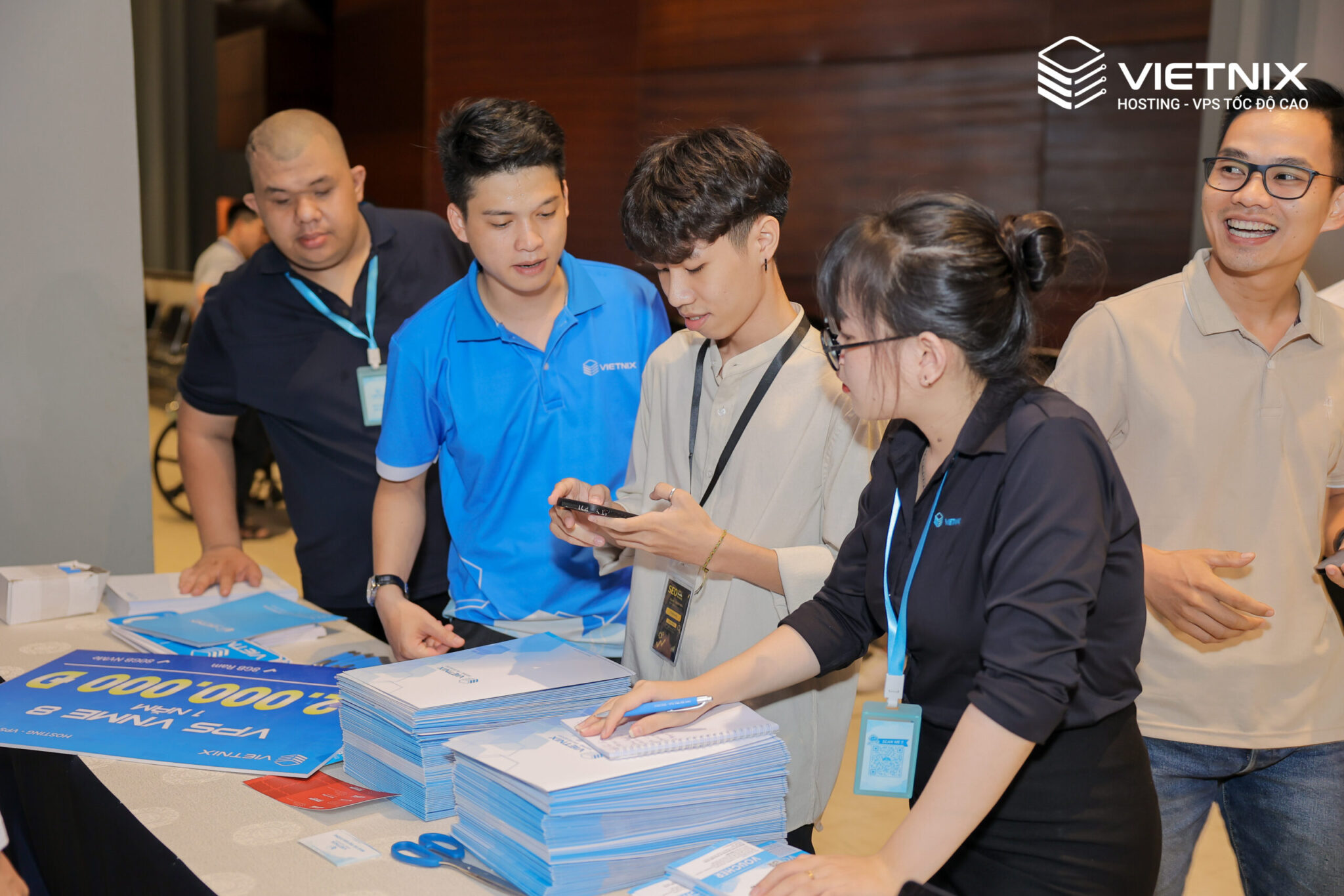 Vietnix Tuyển Dụng: Cơ Hội Việc Làm Hấp Dẫn - Ứng Tuyển Ngay!