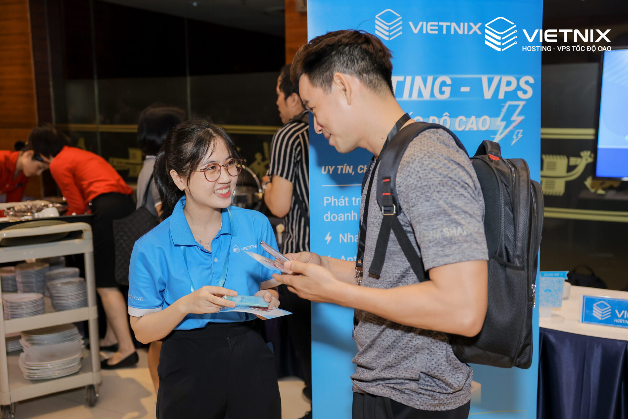 Vietnix Tuyển Dụng: Cơ Hội Việc Làm Hấp Dẫn - Ứng Tuyển Ngay!